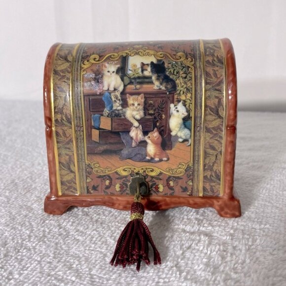 Vintage | Other | Vintage Ardleigh Elliott Heirloom Porcelain Music Box ...